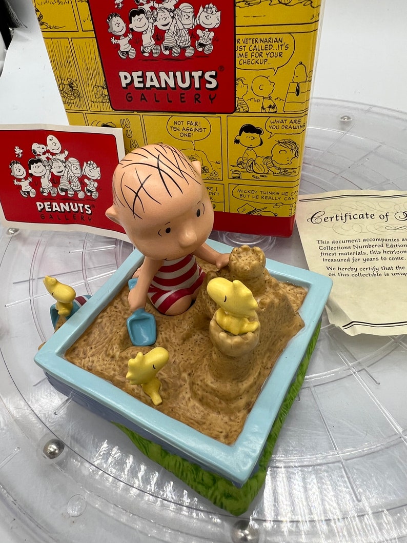 2000 Ceramic Peanuts Hallmark Cards Peanut Gallery King of the Sandbox ...