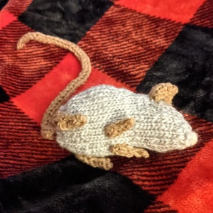 A Mouse for Your House - KNITTING PATTERN ONLY - Etsy