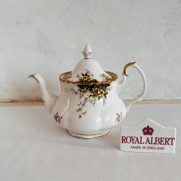 Royal Albert - Etsy