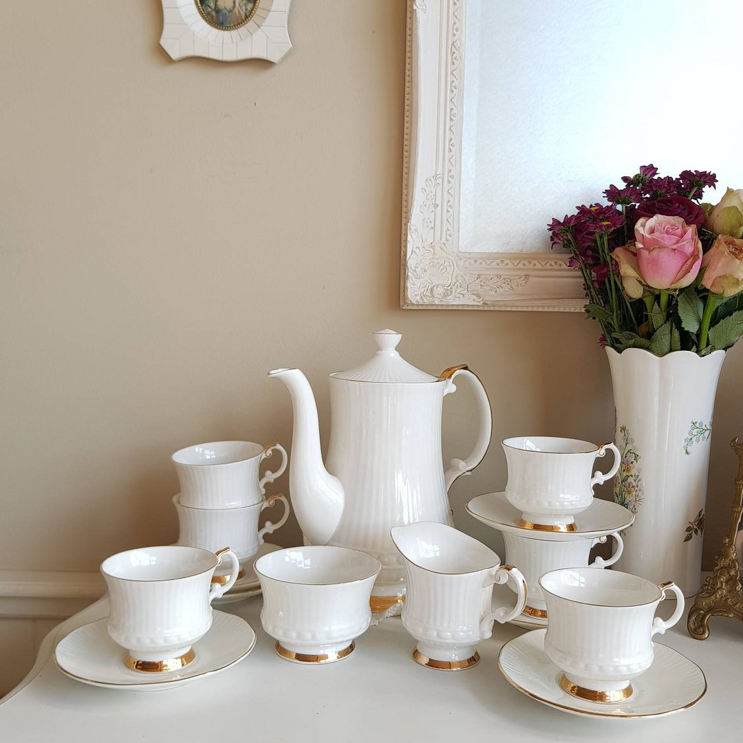 Fine Bone China Tea Set for 6 – Elizabethan Charmaine, Floral English ...