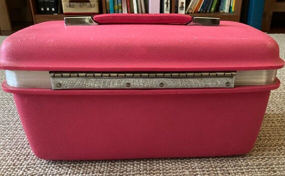 Vintage Pink Samsonite Saturn Train Case - Gem
