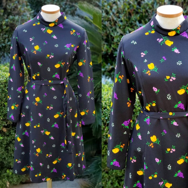 Mod Floral - Etsy