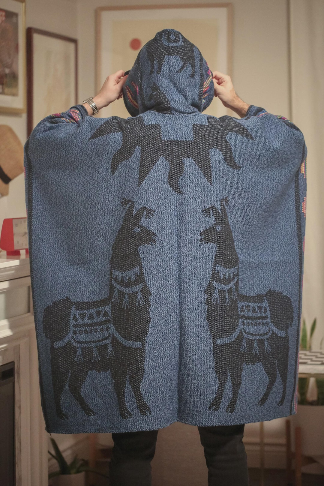 Hooded Alpaca Wool Poncho: Traditional Peruvian Design, Unisex One Size ...