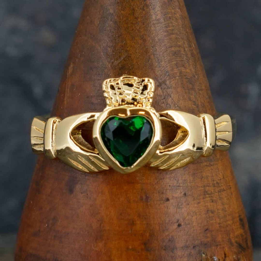 Gold Claddagh Ring With Green Stone - Etsy