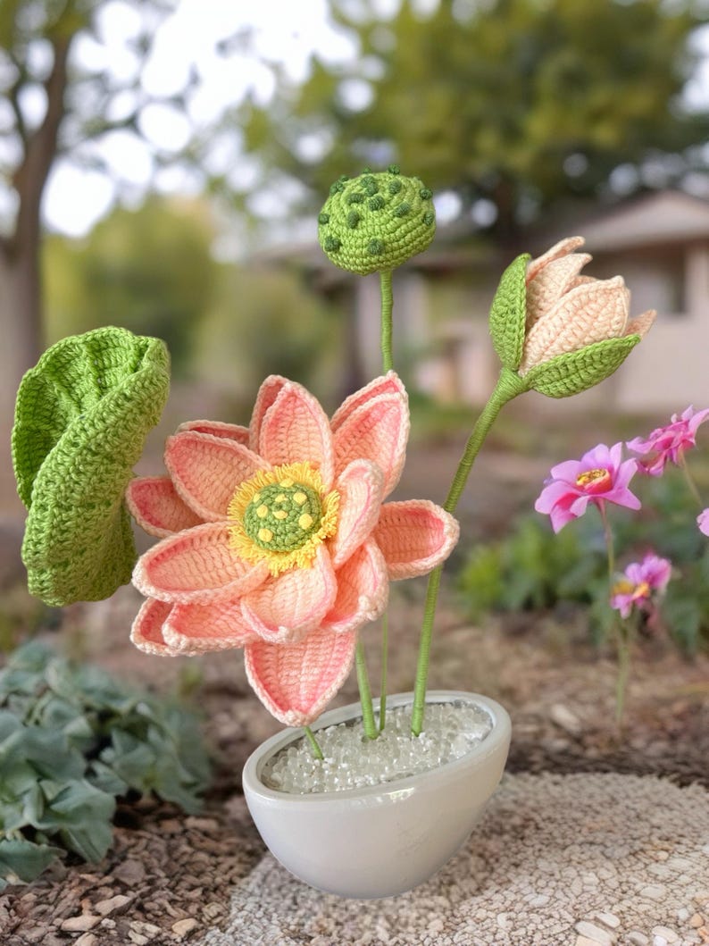 Realistic Crochet Lotus Flower Pattern: Floral Amigurumi Tutorial (PDF ...