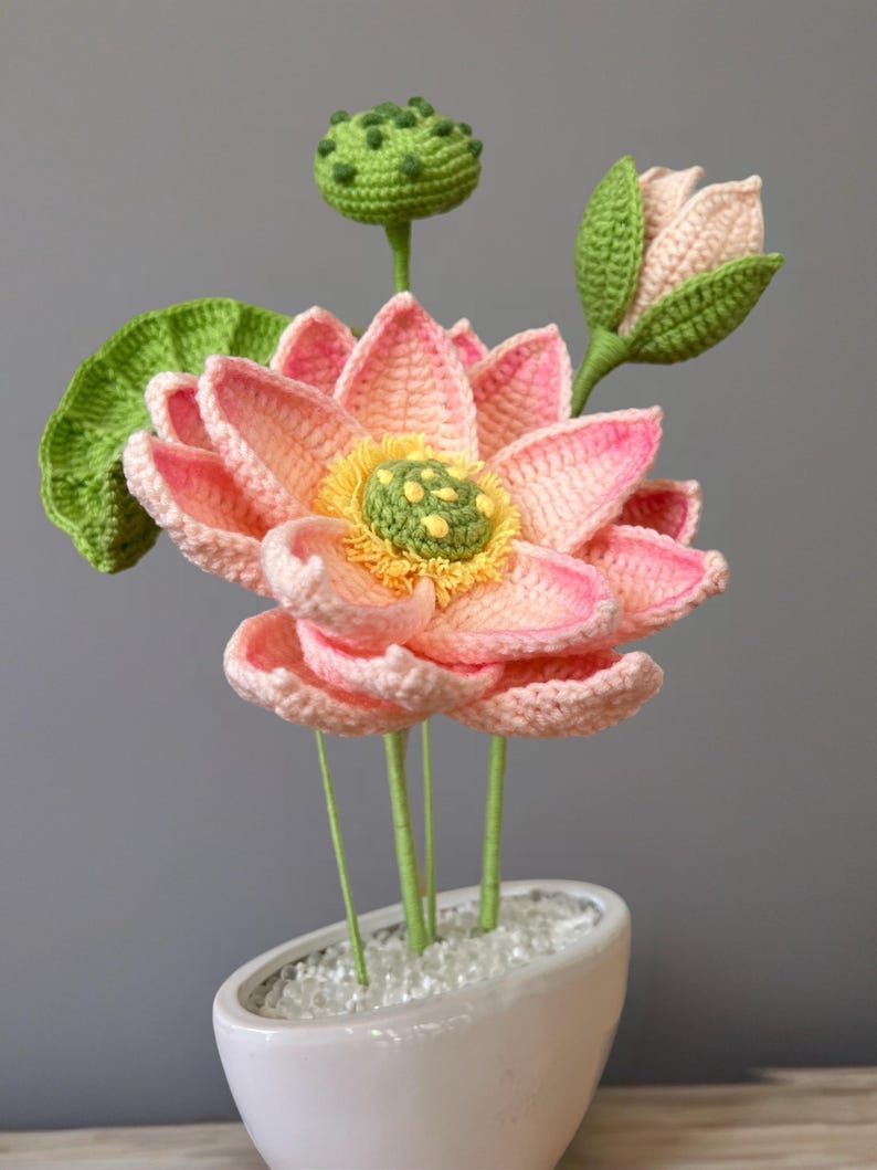 Realistic Crochet Lotus Flower Pattern: Floral Amigurumi Tutorial (PDF ...