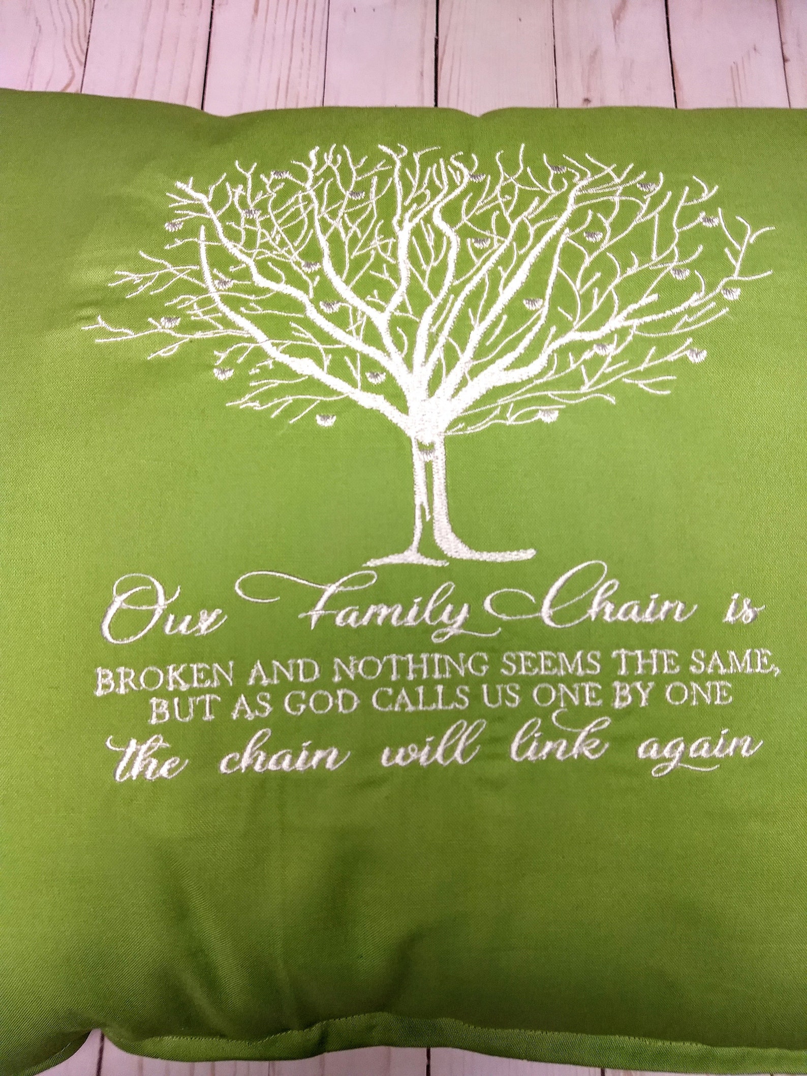 Our Family Chain ****this is an Embroidery Digital Download for Use on ...