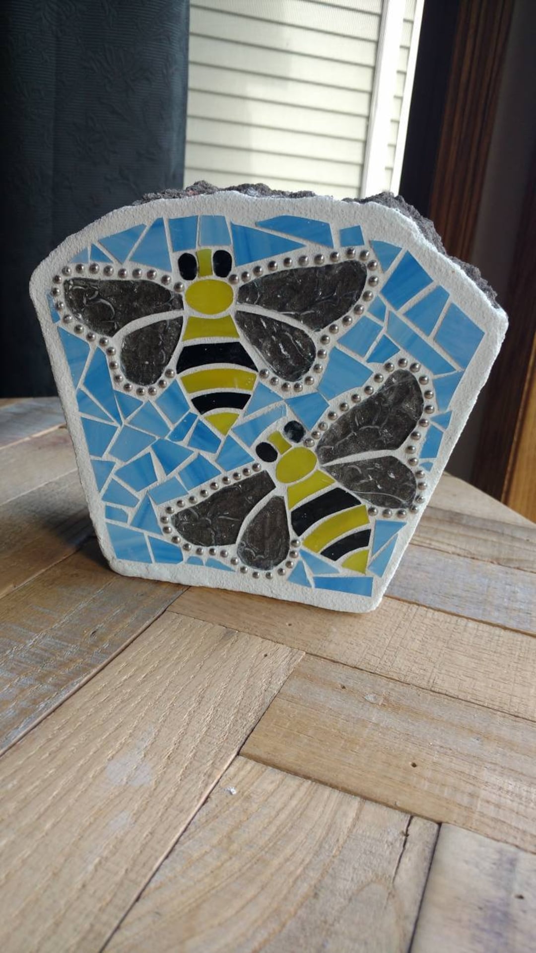 Mosaic Happy Bee Garden Stone - Etsy