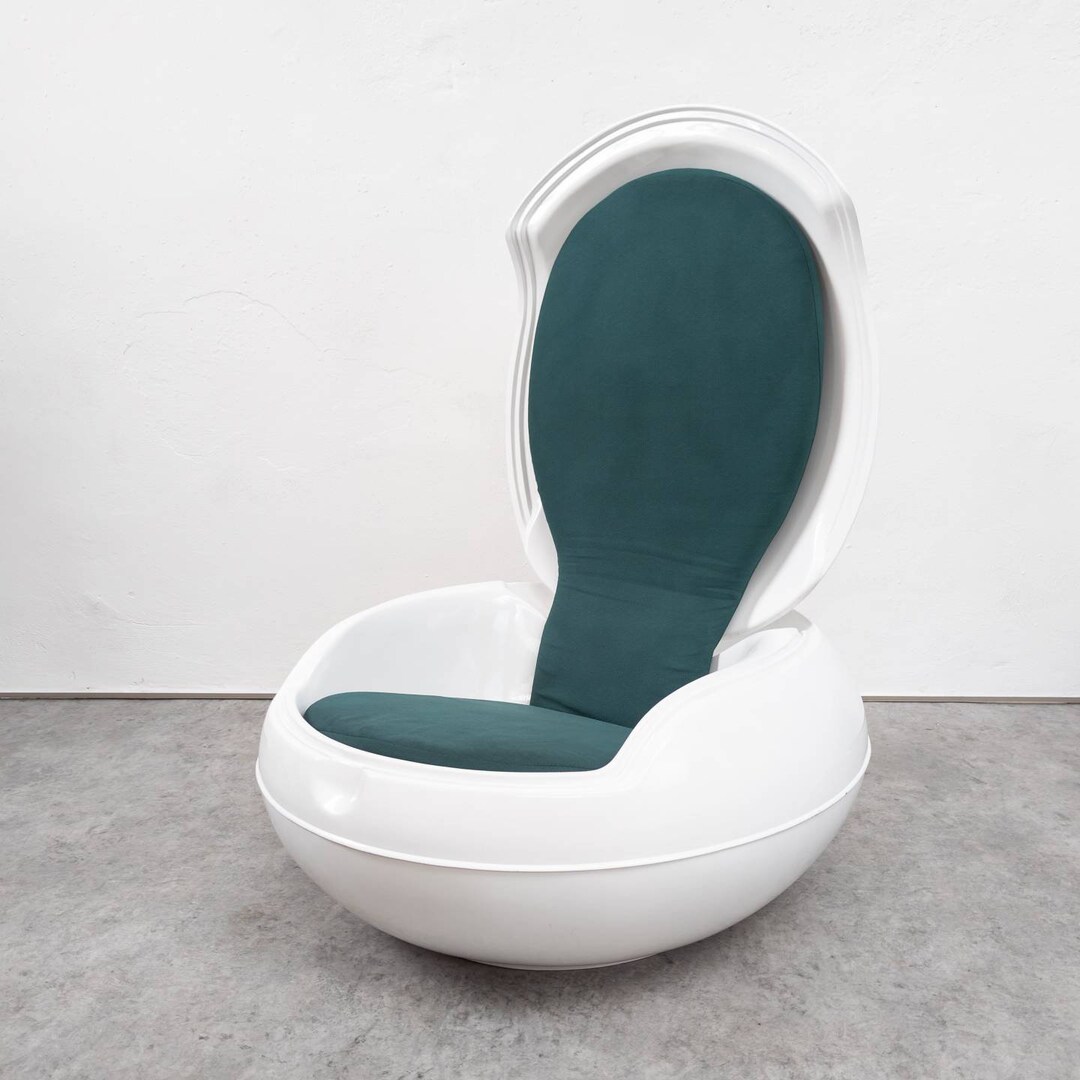Space Age Garden Egg Chair by Peter Ghyczy for Reuter - Etsy Ireland