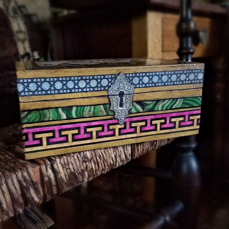 Large Monogrammed Sultan Smoking Box - Etsy