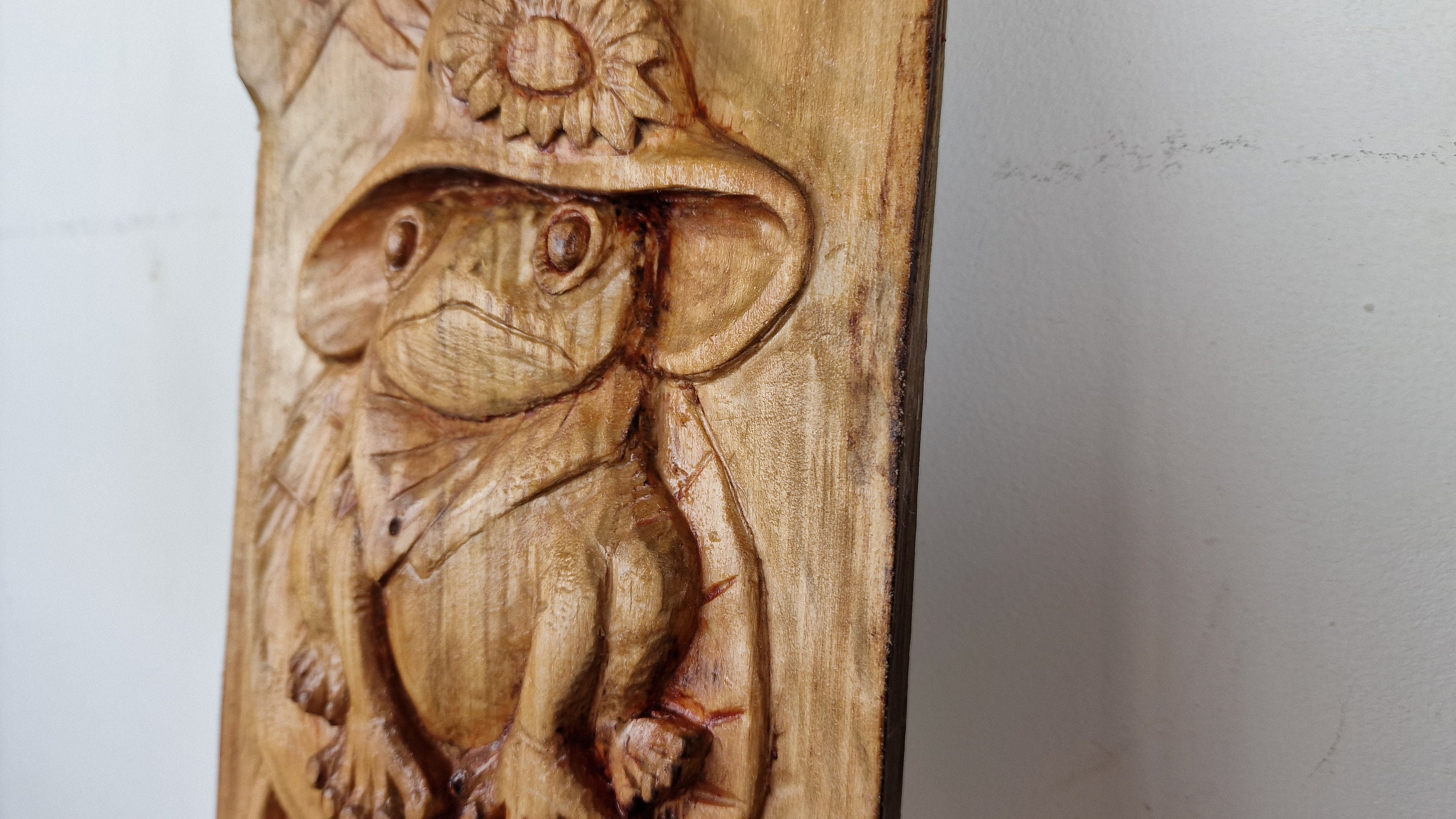 Wood Carving Frog, Wooden Frog With a Hat, Frog on a Lily Leaf, Carving ...