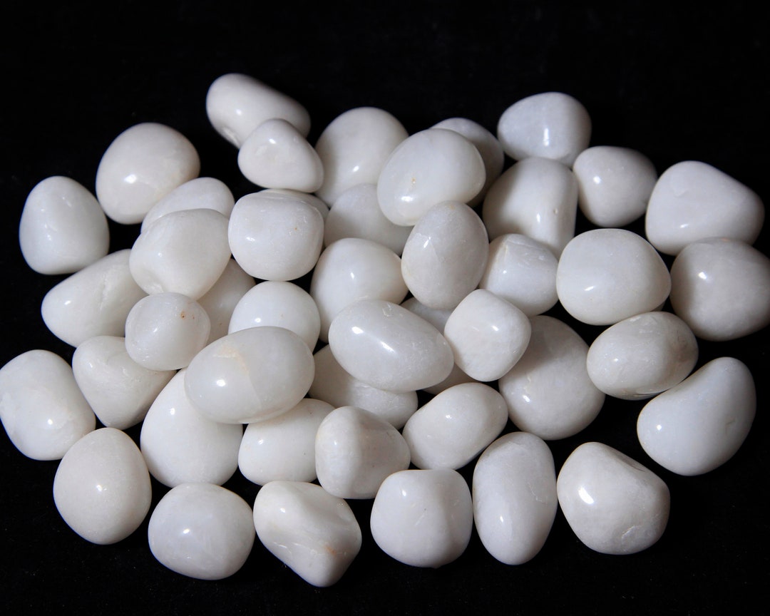 Tumbled White Agate, Small (19mm-25mm) - Etsy