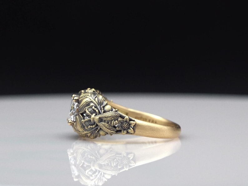 Honey Bee Ring, Bug Ring, Insect Ring, Fig Leaf Ring, Nature Inspired ...