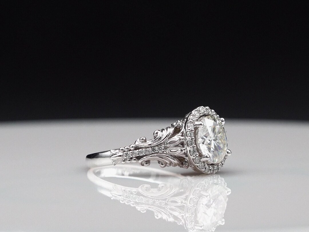 Victorian Style Ring, Carved Scrollwork Ring, 18k White Gold Ring ...