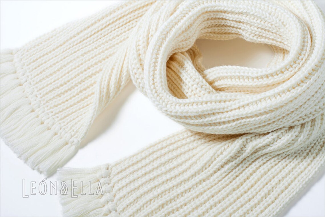 Oversized knitted ivory white wool scarf with tassels Classic | Etsy