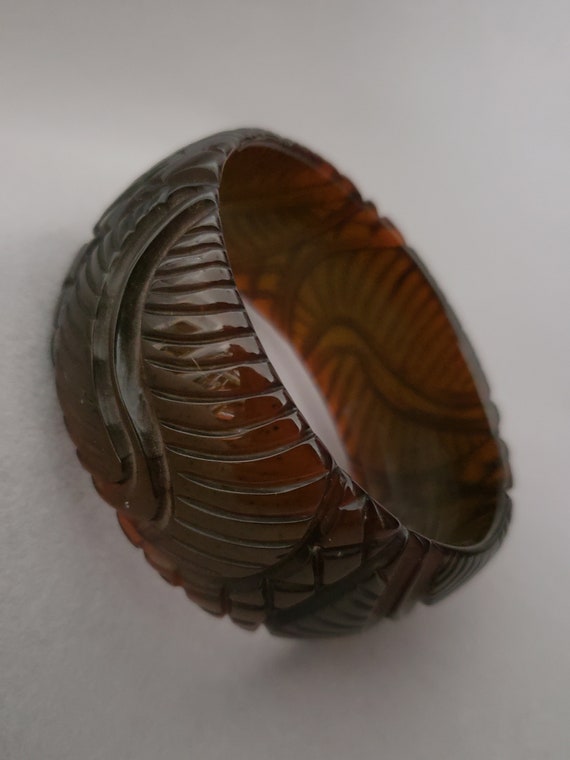 1930s Leaf Carved Prystal Green Bakelite Bangle | 30s… - Gem