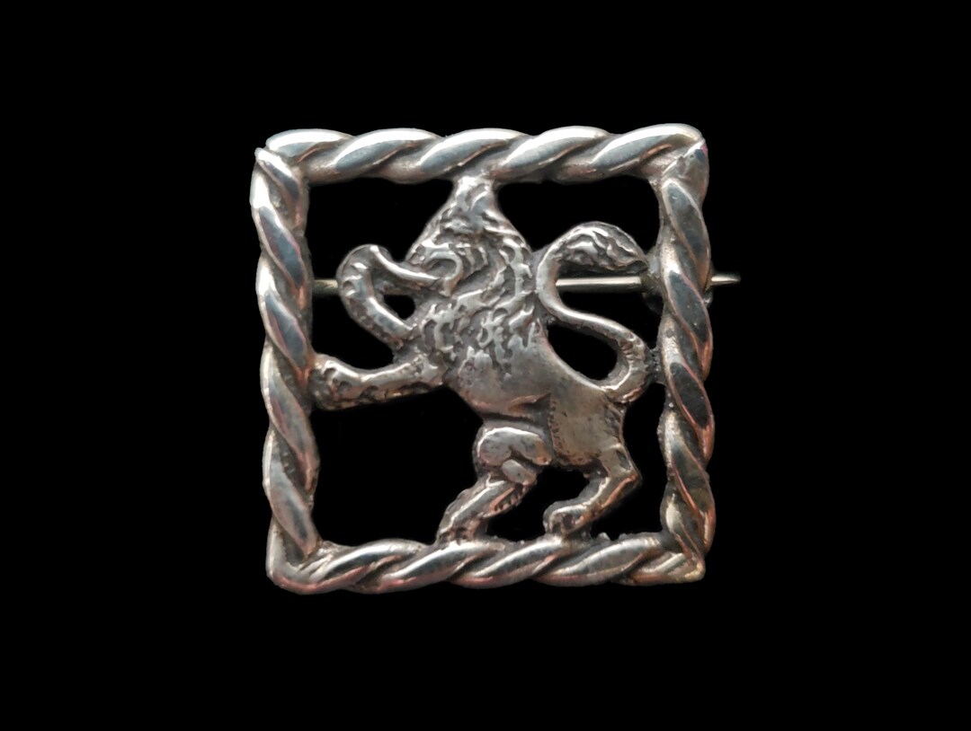 1930s Silver Scottish Rampant Lion Brooch | 30s Vintage Square Pin W ...