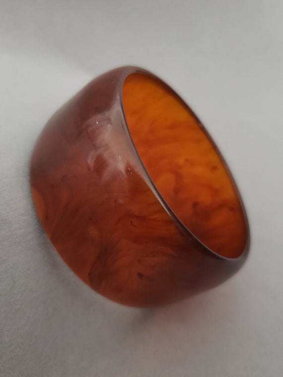 1940s Wide Root Beer Translucent Bakelite Bangle | 40… - Gem
