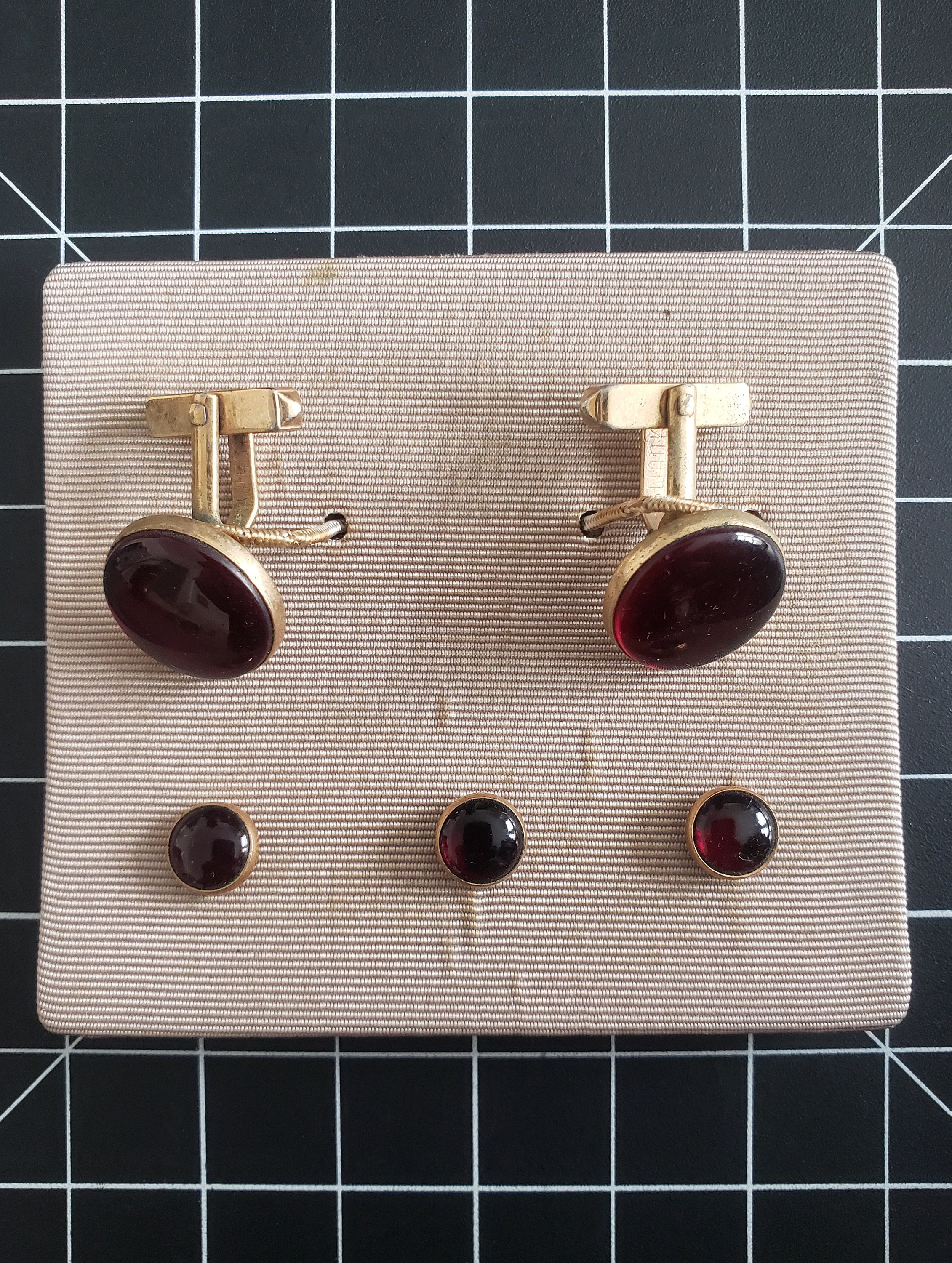 1940s Red and Gold Tone Round Circular Cuff Links and Shirt Studs Set ...