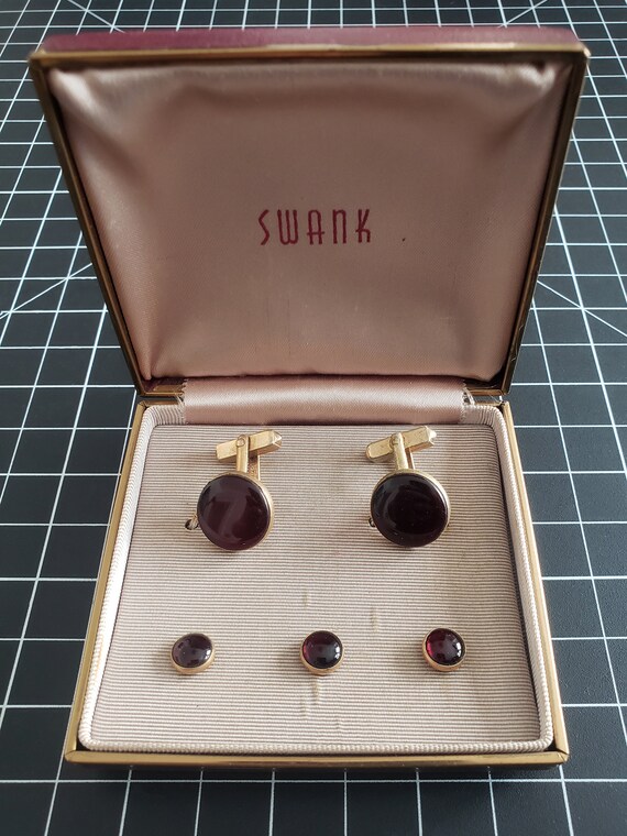 1940s Red and Gold Tone Round Circular Cuff Links and… - Gem