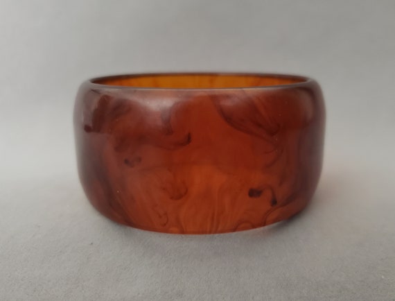 1940s Wide Root Beer Translucent Bakelite Bangle | 40… - Gem