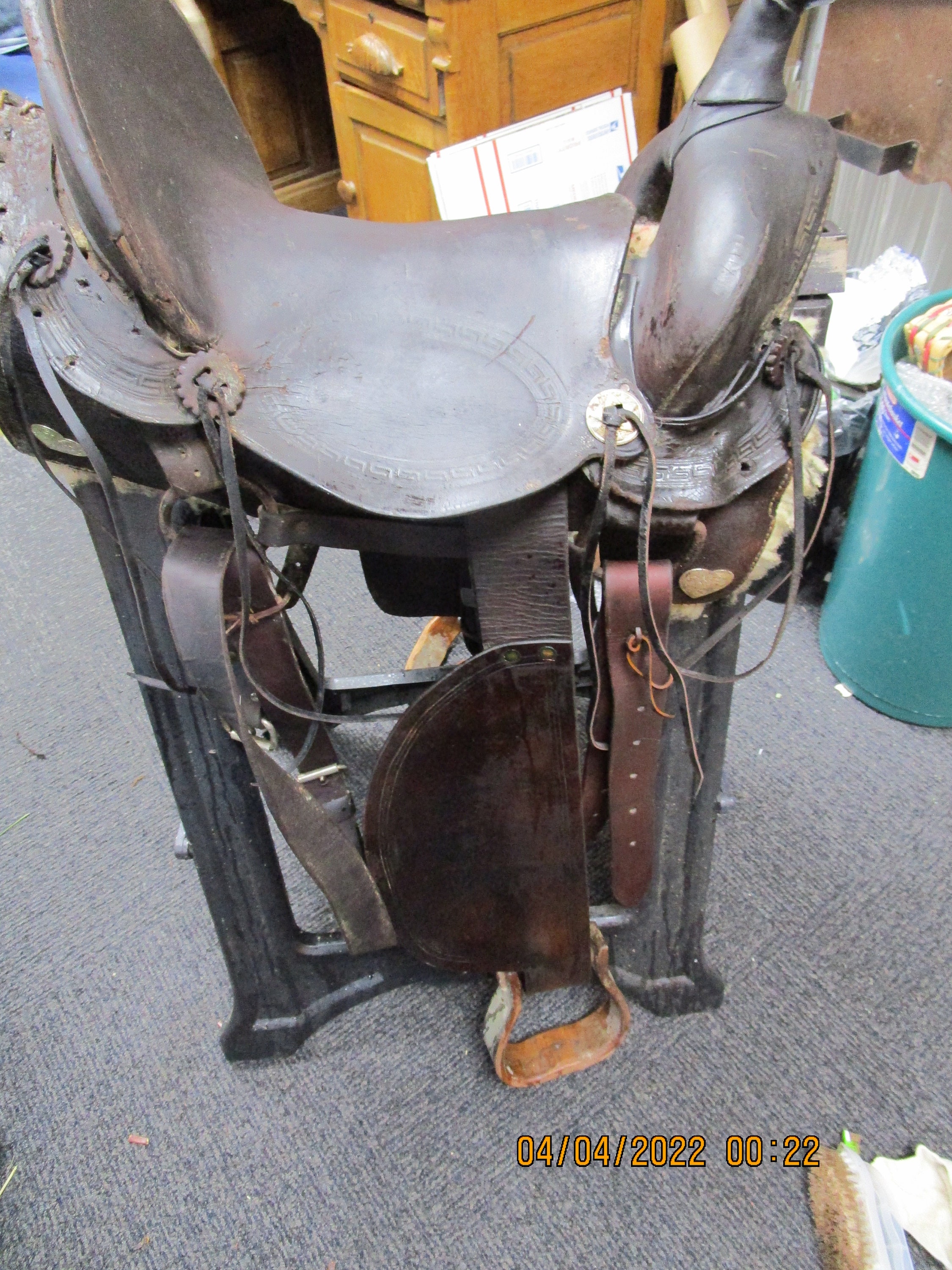 Vintage Western Saddle - Etsy