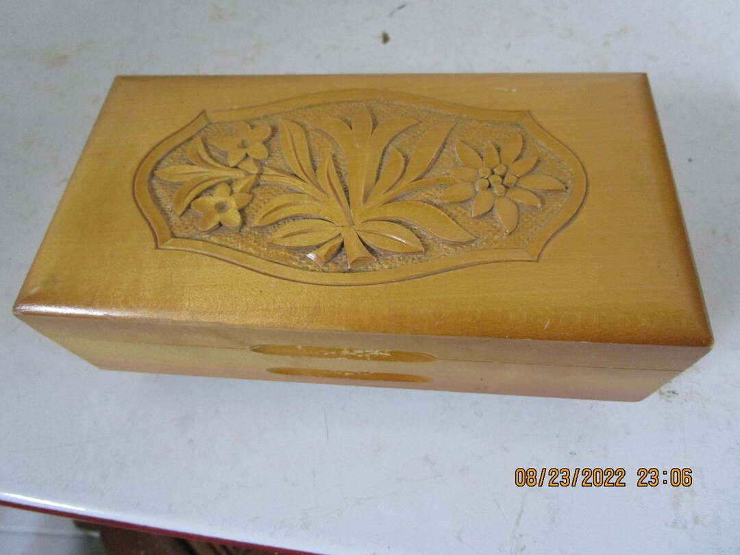 Vintage Hand Carved Music Box - Etsy