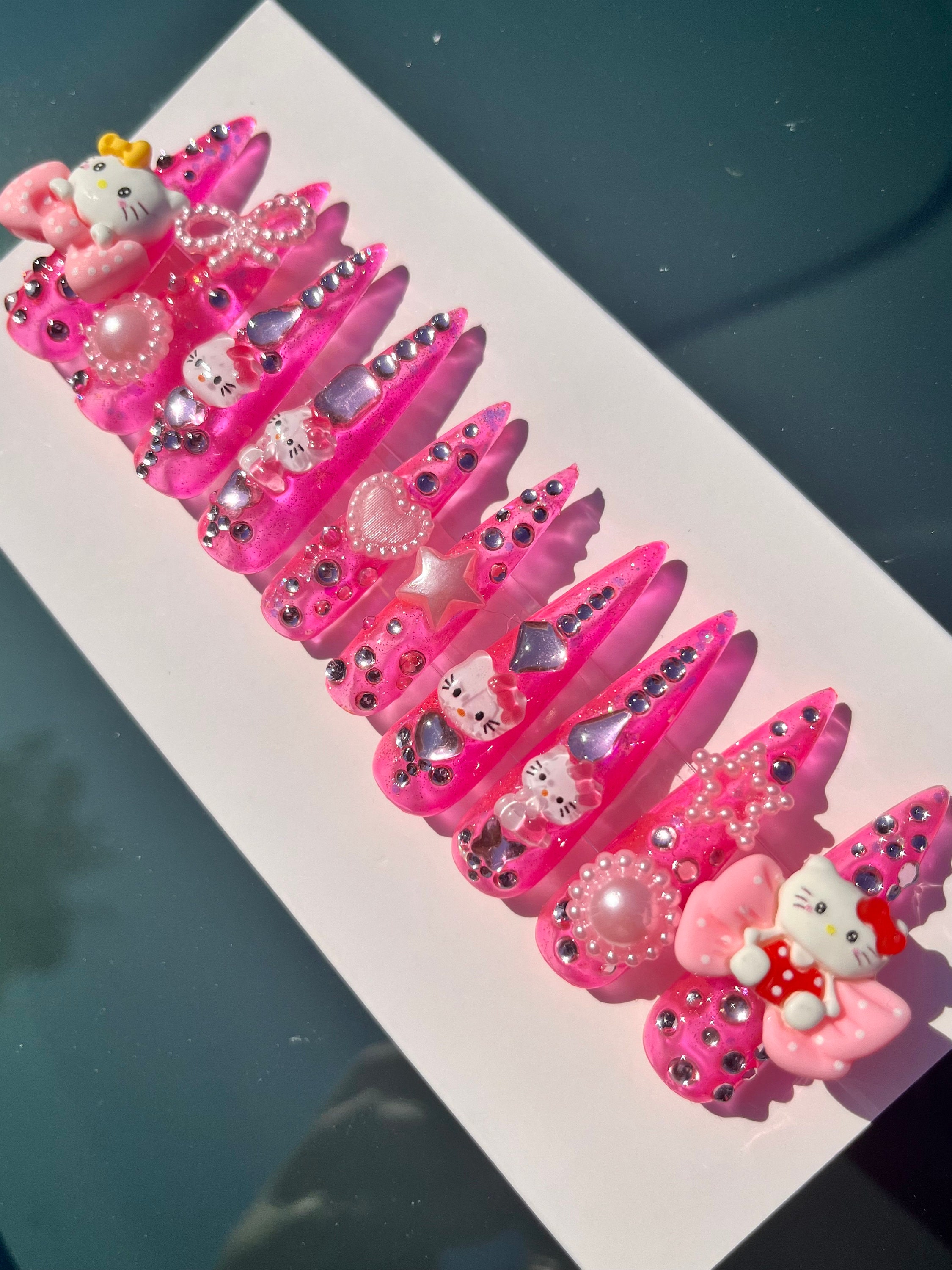 Hello Kitty BADDIE Hand-painted Customized Press on Set (kit Included ...