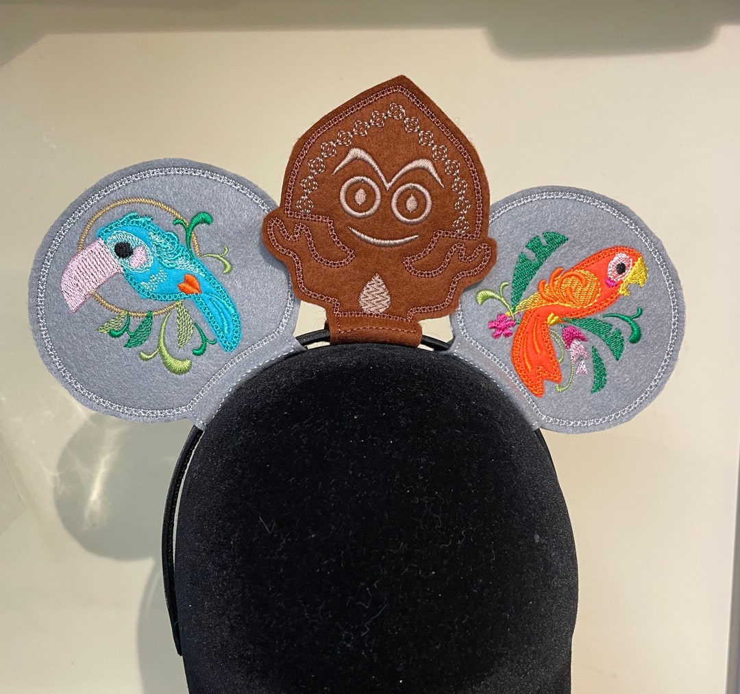 Enchanted Tiki Room Animatronic Bird Room Mickey Minnie Mouse Ears ...