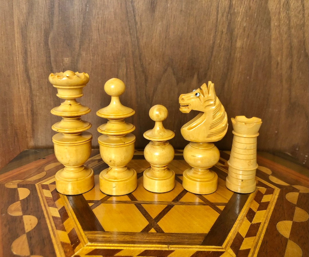 Fine Antique Glass Eyed Knight Regency Chess Set Lot 365 - Etsy