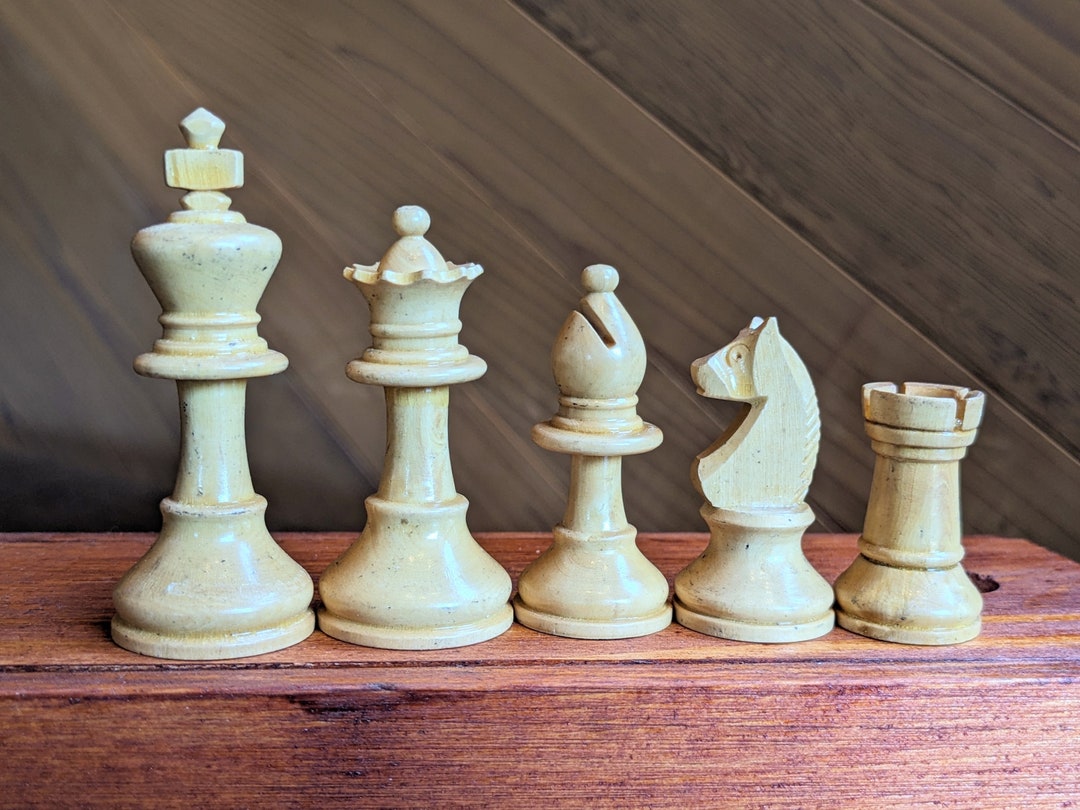 VTG French Library Staunton Chess Set Lot #606 - Etsy