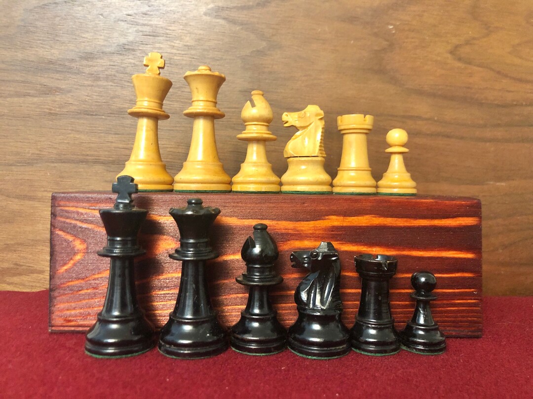 Vintage Library French Lardy Chess Set Lot 342 - Etsy