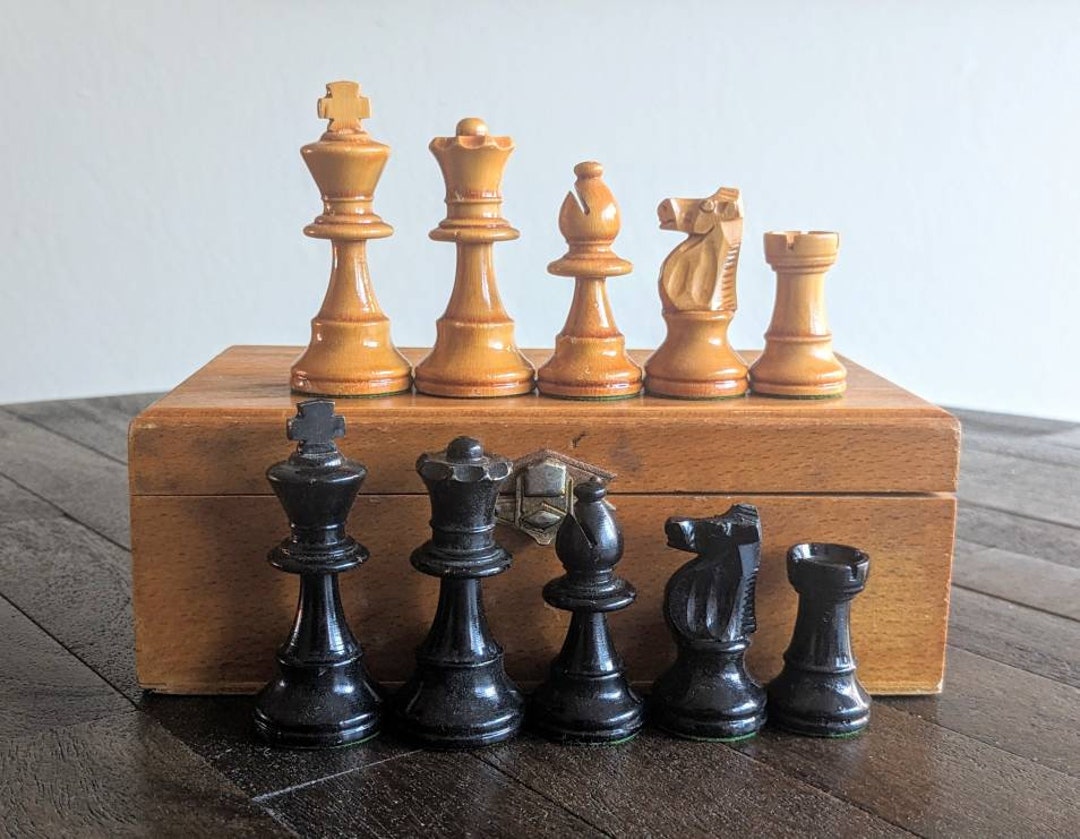 1950's French Lardy Chess Set Lot #440 - Etsy