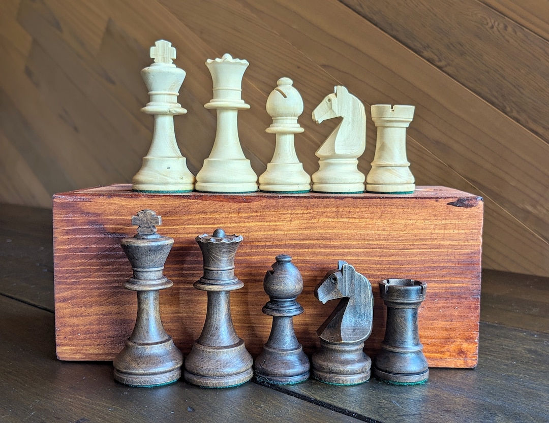 Vintage Henry Chavet Staunton Chess Set Lot #587 - Etsy
