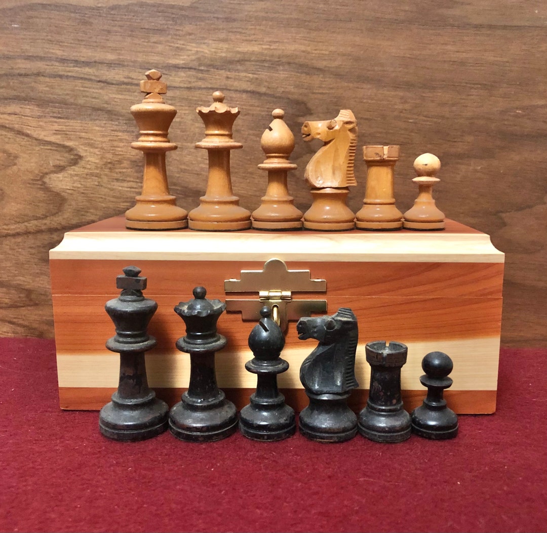 Old Lardy Chess Set in Cedar Box Lot #167 - Etsy