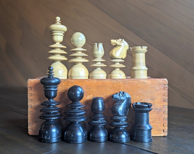 Antique Club St. George Pattern Chess Set Lot # 291 - Etsy