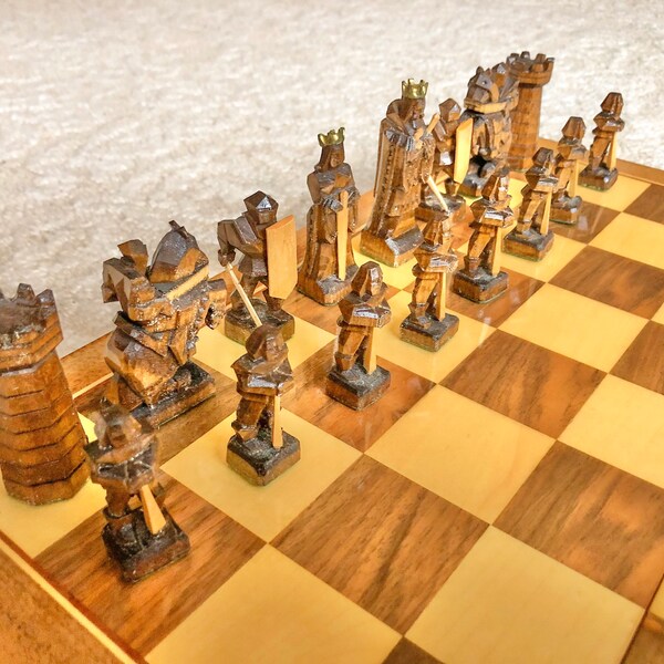 Medieval Chess Set - Etsy