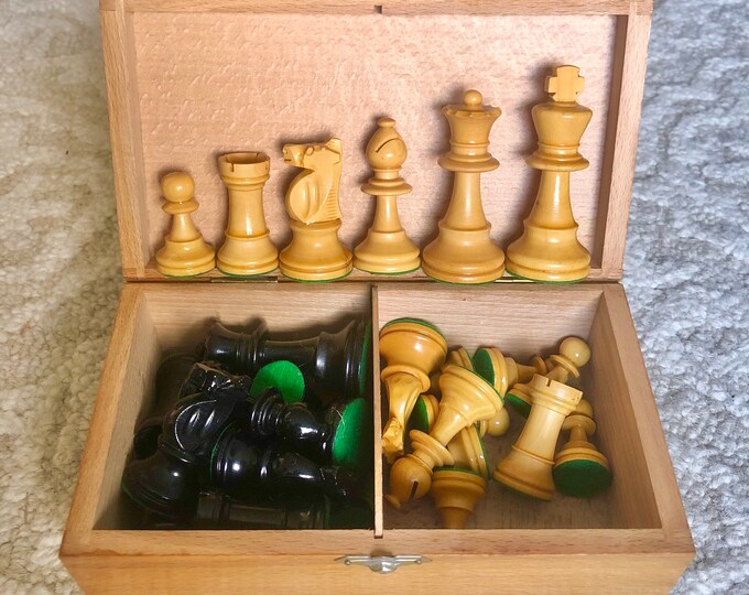 French LARDY Chess Set With Weights in Box 80s Vintage in Good ...