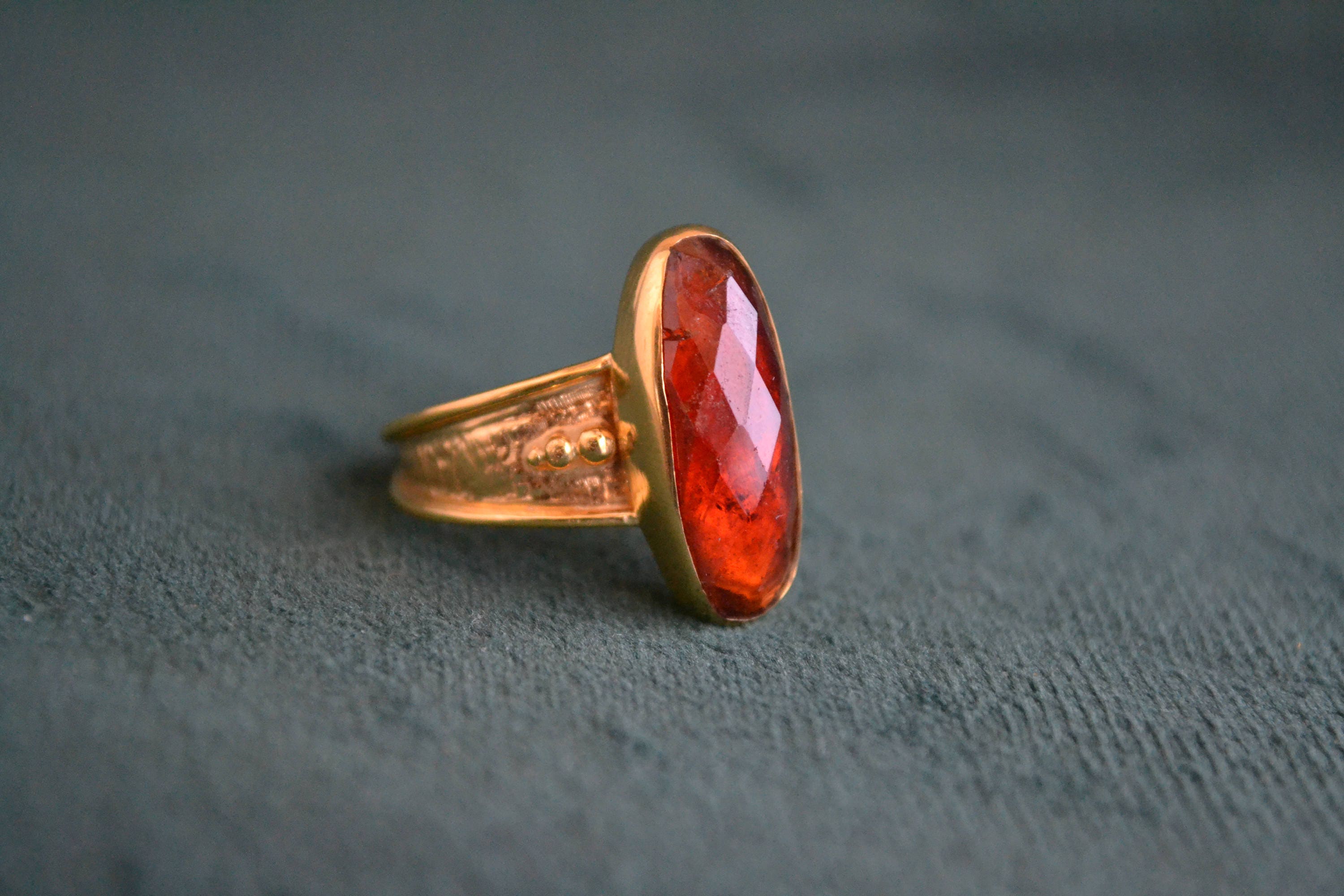 Dazzling Gold and Carneol Ring, 18K Gold Ring With Carneol Gemstone ...