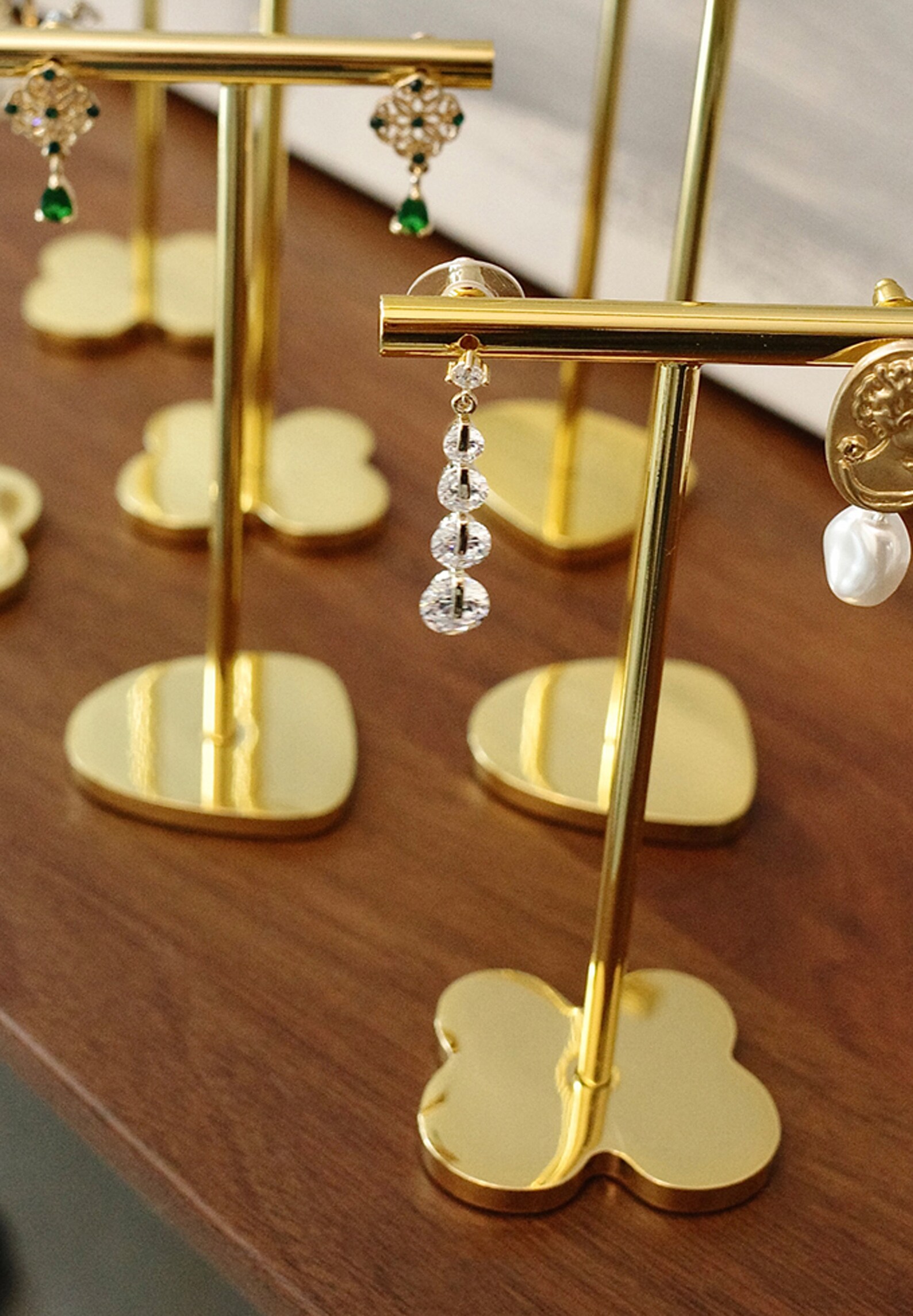 Gold Metal Earring Holder Earring Stand Jewelry Organizer - Etsy