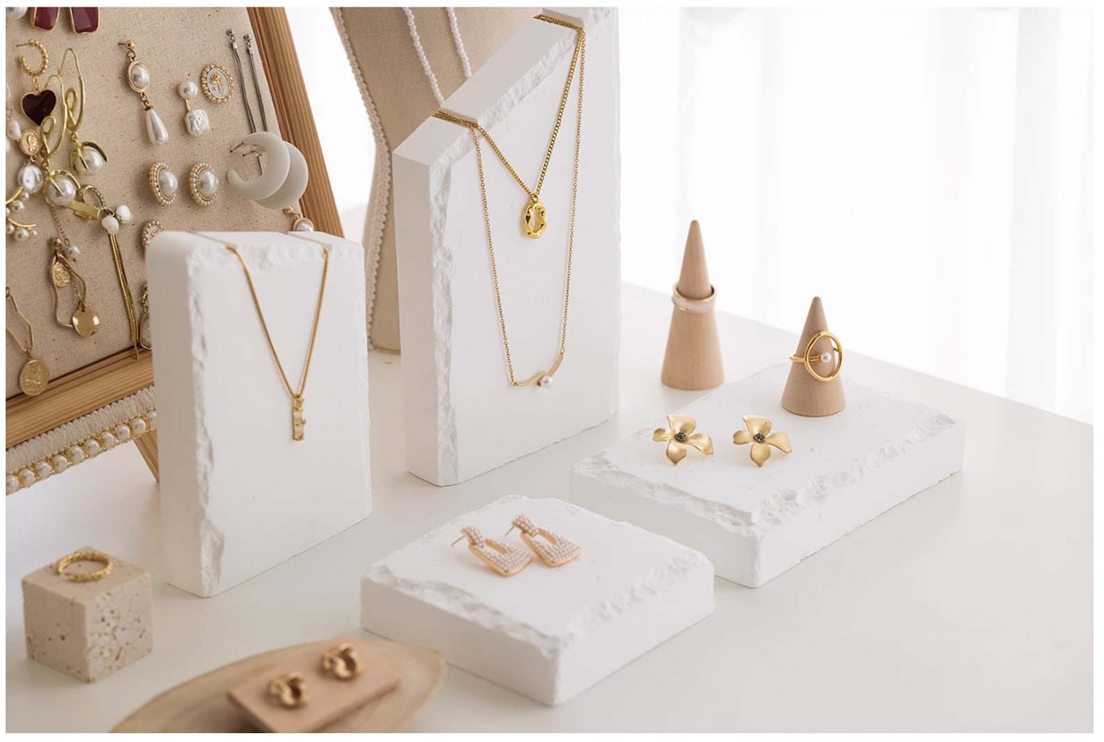 White Marble Jewelry Display Set | Ring & Necklace Stand | Boutique ...