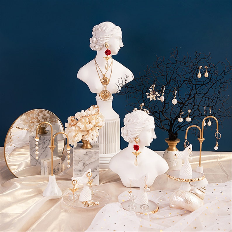 White Gypsum Jewelry Display Set: Marble Effect Necklace & Earring ...