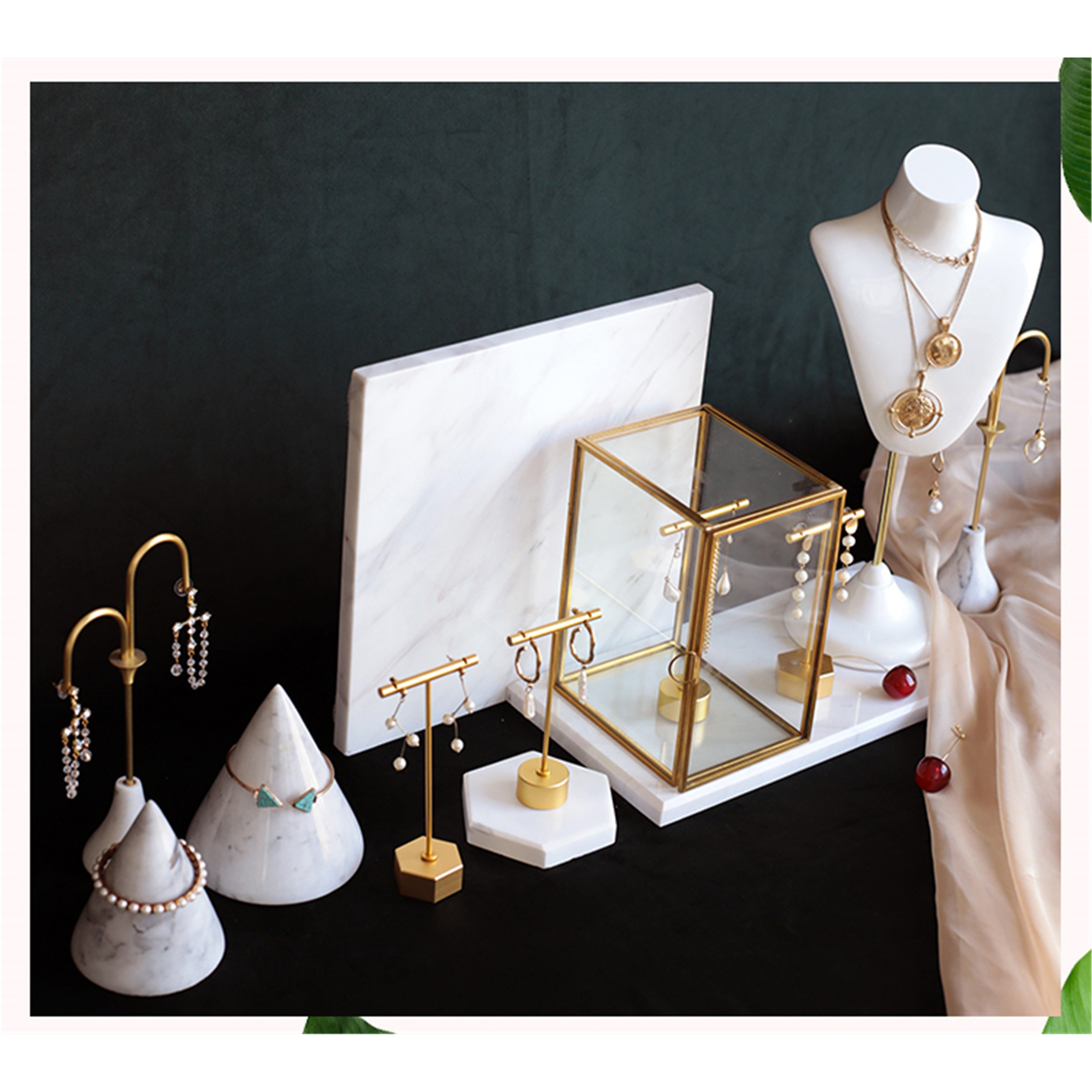 Retro Jewelry Display Marble Jewelry Display Bracelet - Etsy