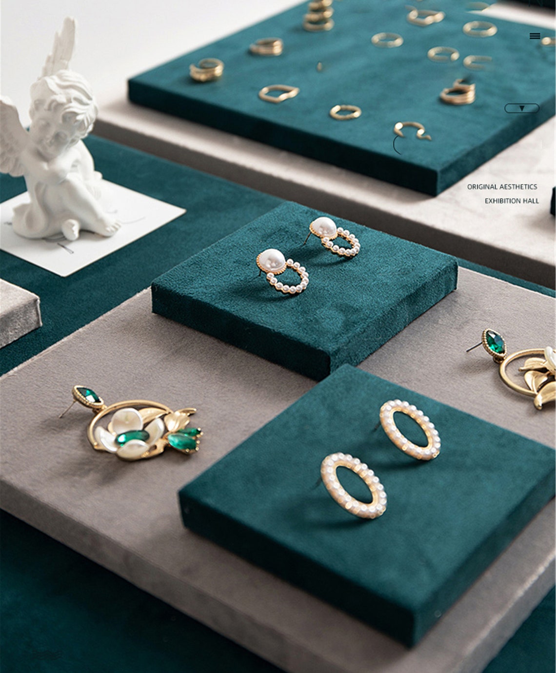 Retro Jewelry Display Velvet Jewelry Display Necklace - Etsy