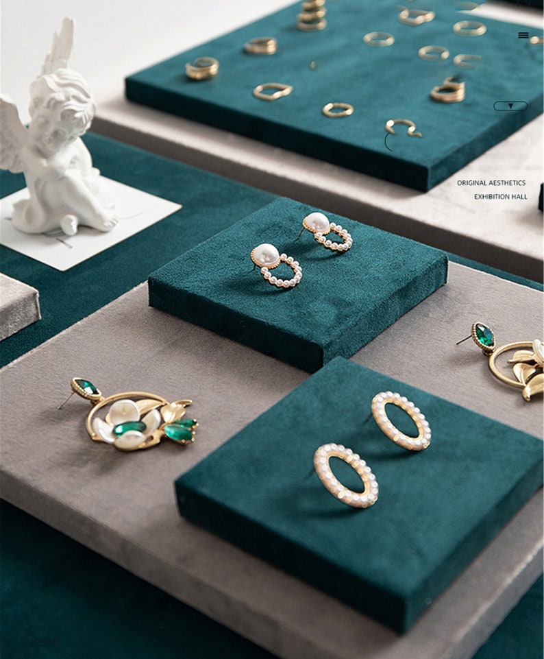 Retro Jewelry Display Velvet Jewelry Display Necklace - Etsy