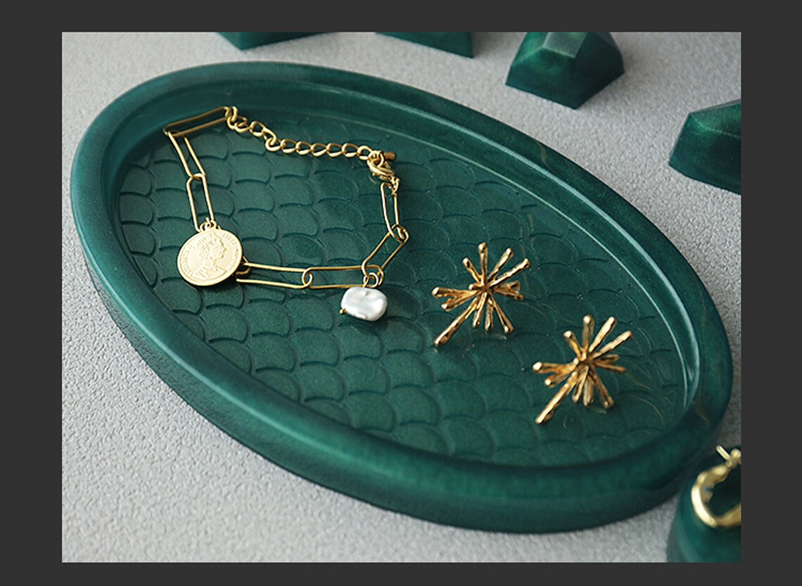 Retro Jewelry Display Resin Jewelry Display Earring Holder - Etsy