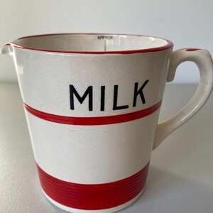 Kleen Kitchen Ware 1 Pint Red and Cream Milk Jug by Sadler - Vintage ...