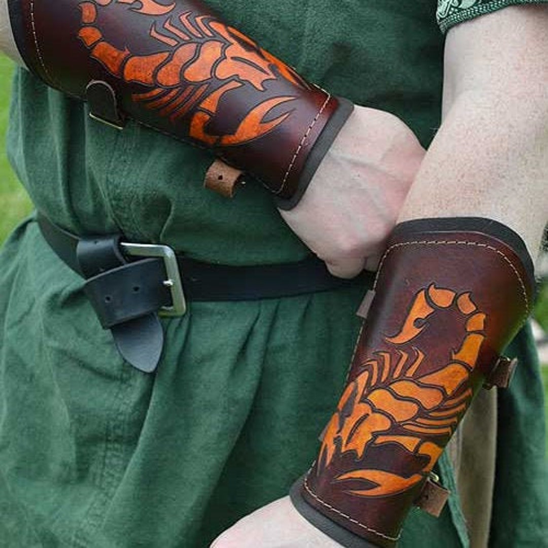 Golden Scorpion Bracers Leather Vambrace for LARP, Cosplay - Etsy