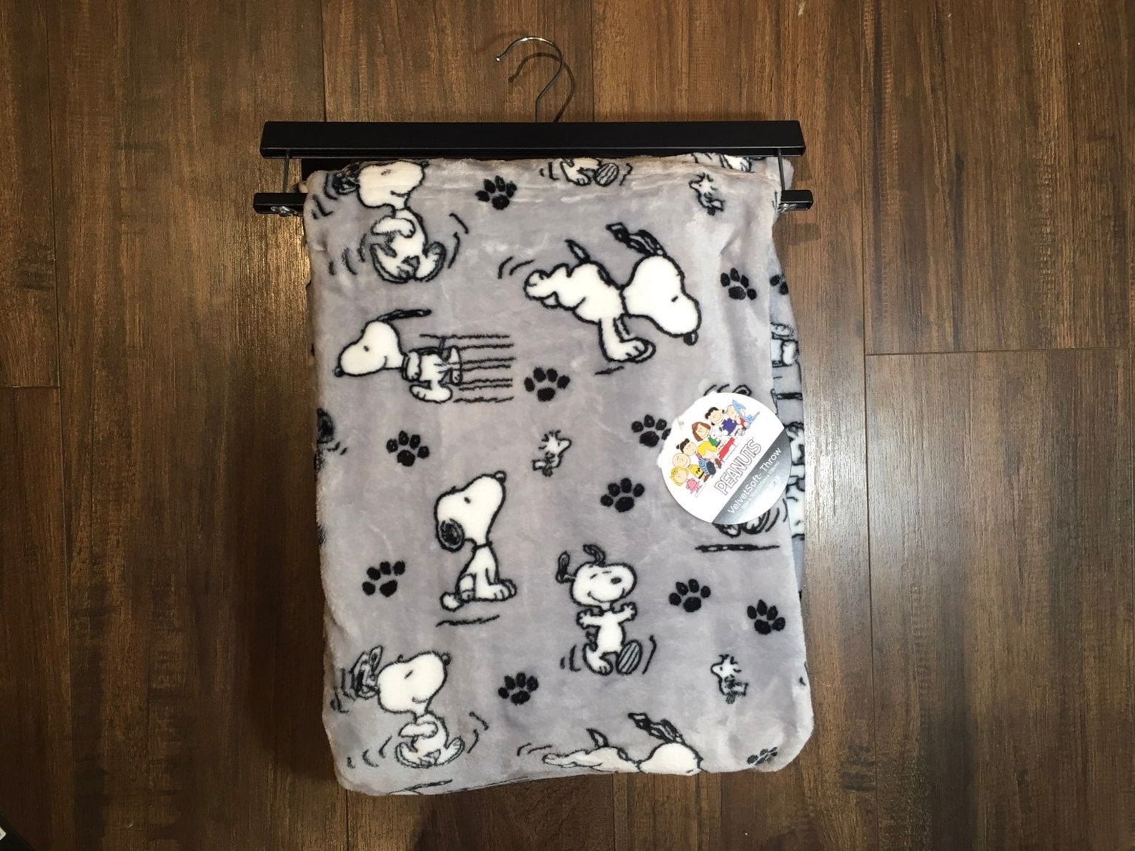 Peanuts Snoopy Poses and Paws Throw Blanket | Etsy