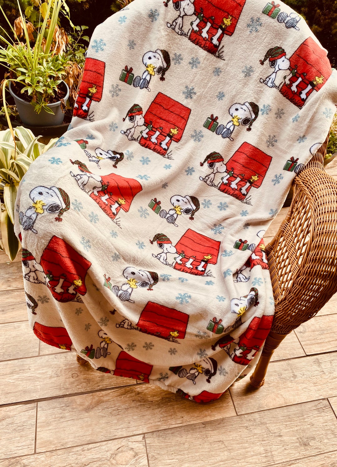 Peanuts Snoopy "christmas" Throw Collection - Etsy